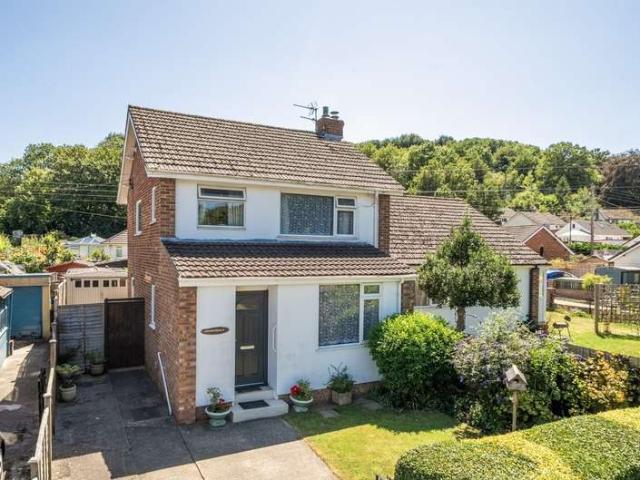 3 Bedroom Link Detached House