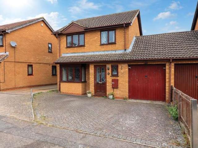 3 Bedroom Link Detached House