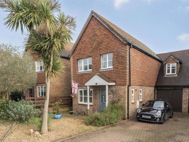 3 Bedroom Link Detached House