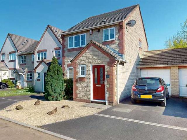 3 Bedroom Link Detached House