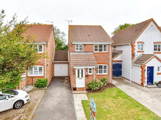 3 Bedroom Link Detached House