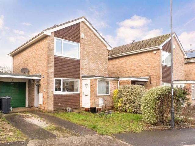 3 Bedroom Link Detached House