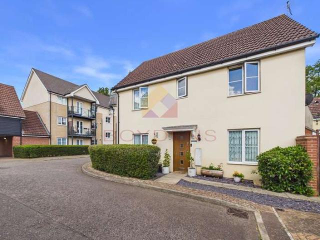 3 Bedroom Link Detached House