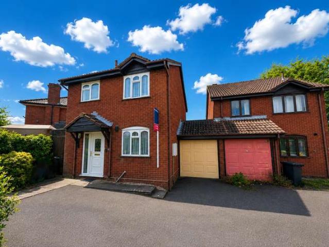 3 Bedroom Link Detached House