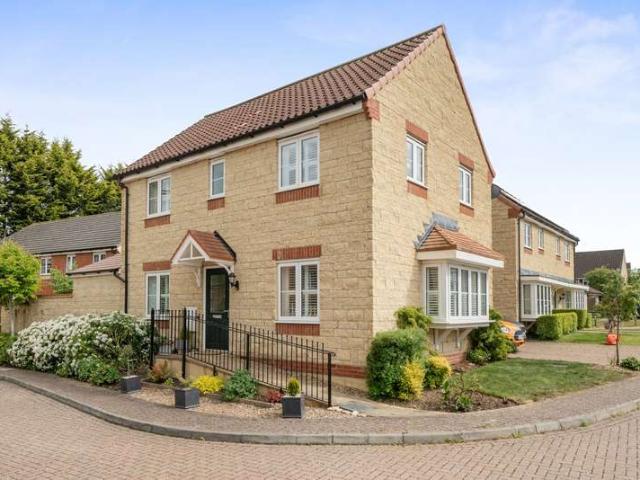 3 Bedroom Link Detached House