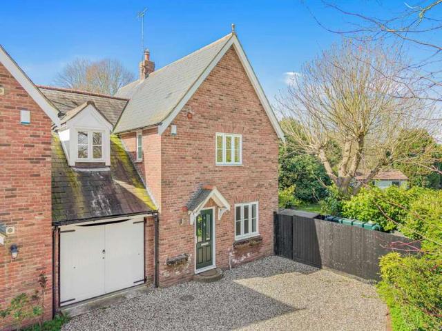 3 Bedroom Link Detached House