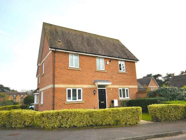 3 Bedroom Link Detached House