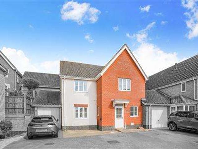 3 Bedroom Link Detached House