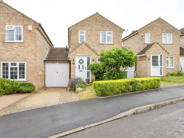 3 Bedroom Link Detached House