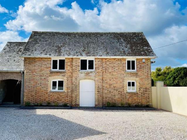 3 Bedroom Link Detached House