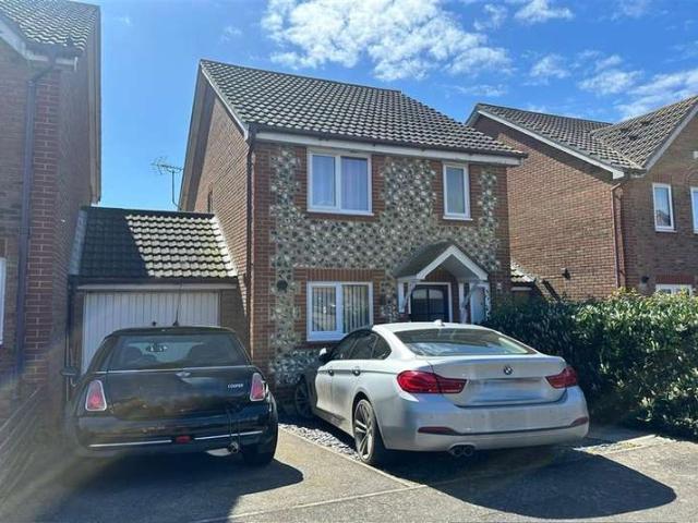 3 Bedroom Link Detached House