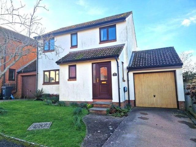 3 Bedroom Link Detached House