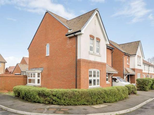 3 Bedroom Link Detached House