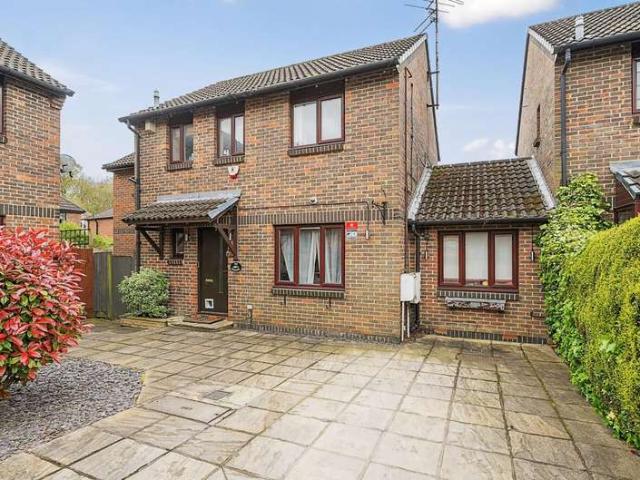 3 Bedroom Link Detached House