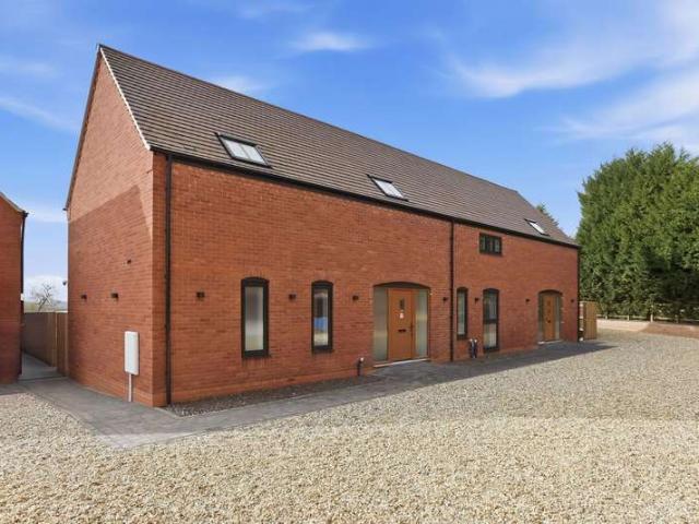 3 Bedroom Link Detached House