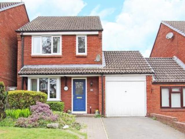 3 bedroom Link detached house To Let
