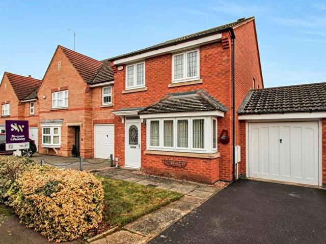 3 Bedroom Link Detached House To Rent In Sunningdale Drive, Rushden, NN10