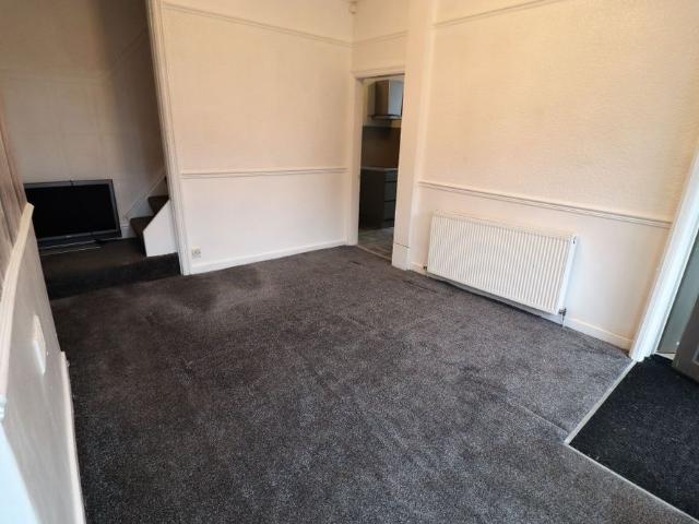 3 Bedroom Link Detached House To Rent