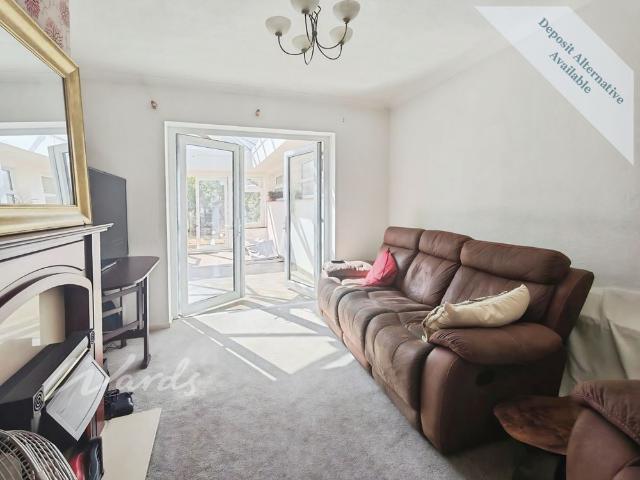 3 bedroom link detached house to rent
