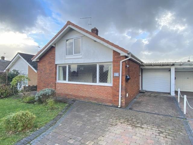 3 bedroom link detached house to rent