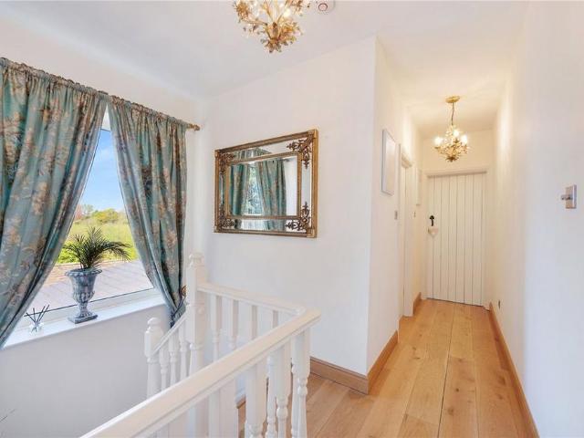 3 bedroom link detached house to rent