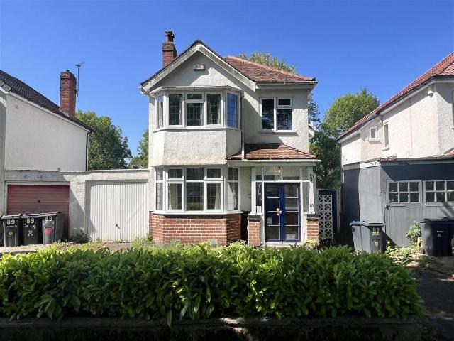 3 bedroom link detached house for sale