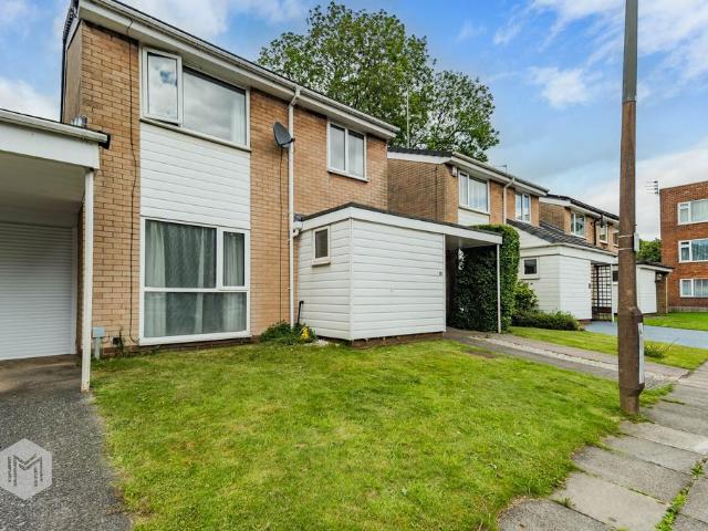 3 bedroom link detached house for sale
