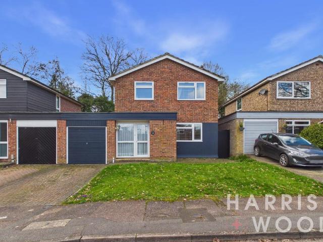 3 bedroom link detached house for sale