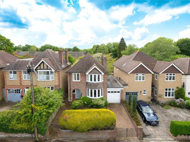 3 bedroom link detached house for sale