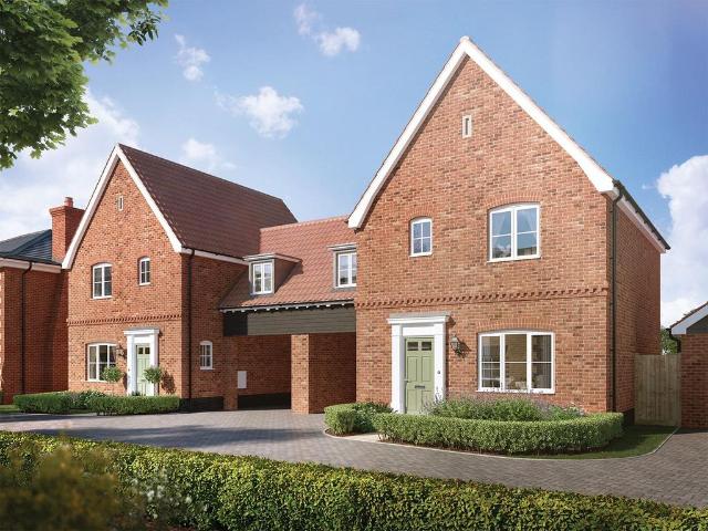 3 bedroom link detached house for sale