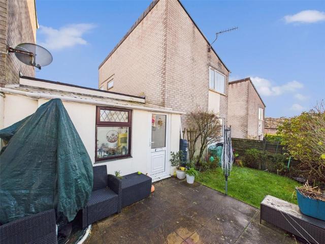 3 bedroom link detached house for sale
