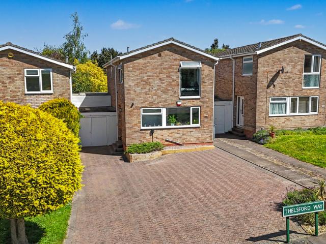 3 bedroom link detached house for sale