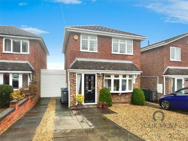 3 bedroom link detached house for sale