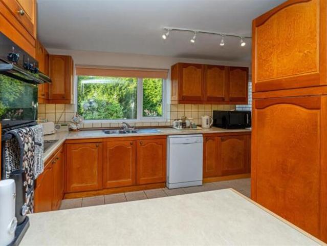 3 bedroom link detached house for sale in 26 Fairoak Drive, Tettenhall Wood, Wolverhampton, WV6 8HX, WV6
