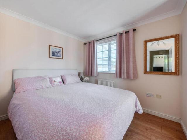 3 bedroom link detached house for sale in The Boulevard, Swindon, Wiltshire, SN25