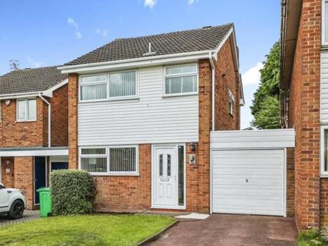 3 Bedroom Link Detached House For Sale In Top Valley