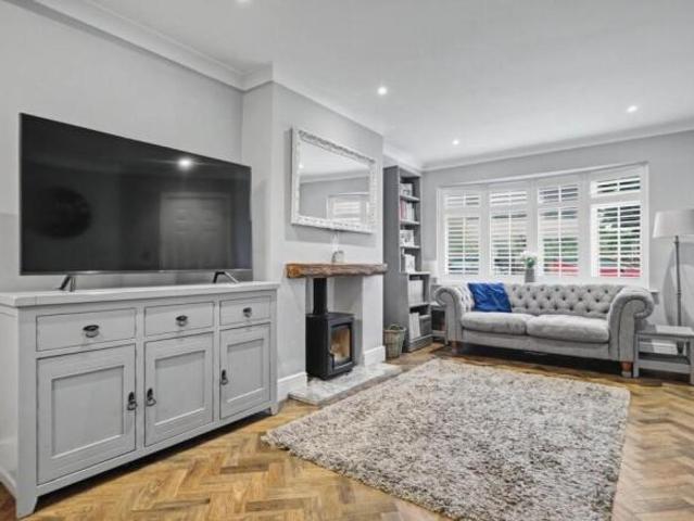 3 bedroom link detached house for sale in Tyrells Way, Great Baddow, Chelmsford, CM2