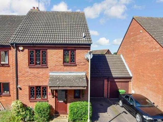 3 Bedroom Link Detached House For Sale In Warley, Brentwood