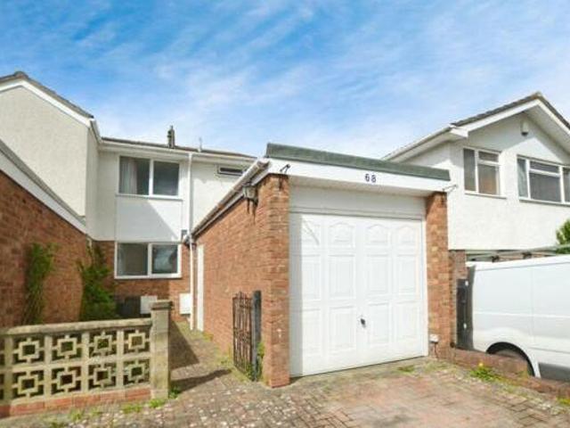 3 Bedroom Link Detached House For Sale In Whitchurch