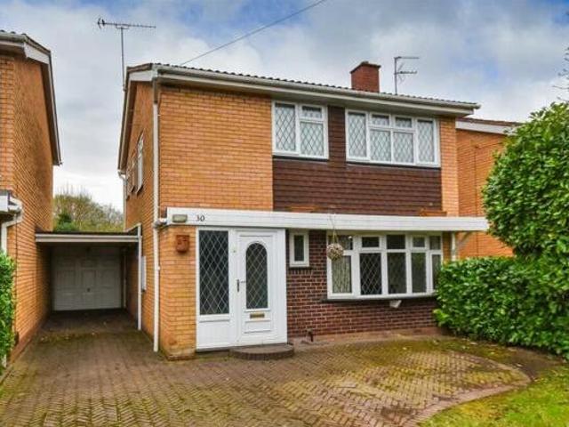 3 Bedroom Link Detached House For Sale In Wombourne