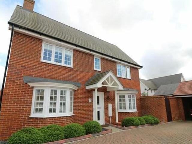 3 Bedroom Link Detached House For Sale In Wymondham, Norfolk