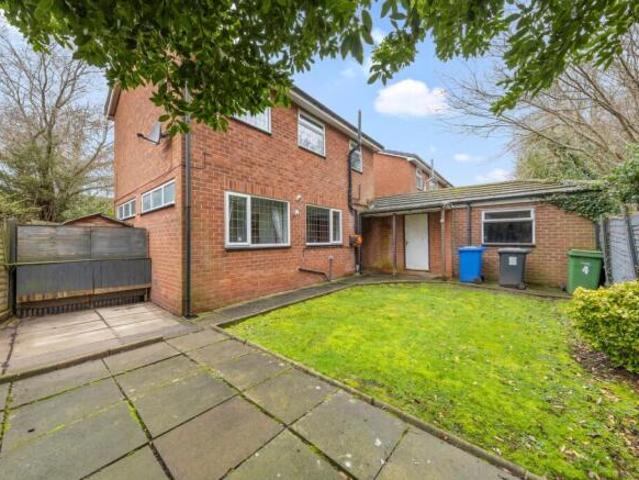 3 bedroom link detached house for sale in Appletree Grove, Fearnhead, WA2