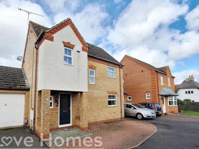 3 Bedroom Link Detached House For Sale In Barton le clay