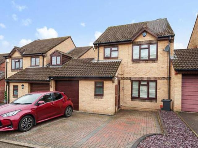 3 Bedroom Link Detached House For Sale In Barrs Court, Bristol