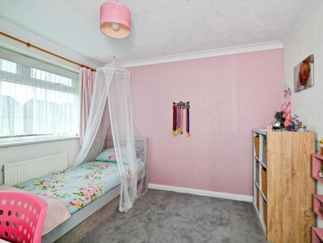 3 bedroom link detached house for sale in Beauvoir Drive, Sittingbourne, ME10