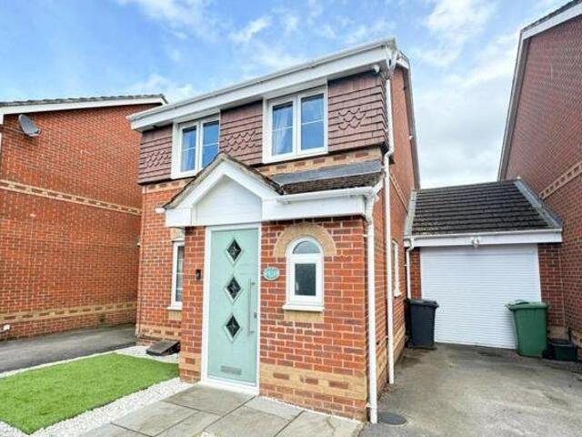 3 Bedroom Link Detached House For Sale In Beggarwood, Basingstoke