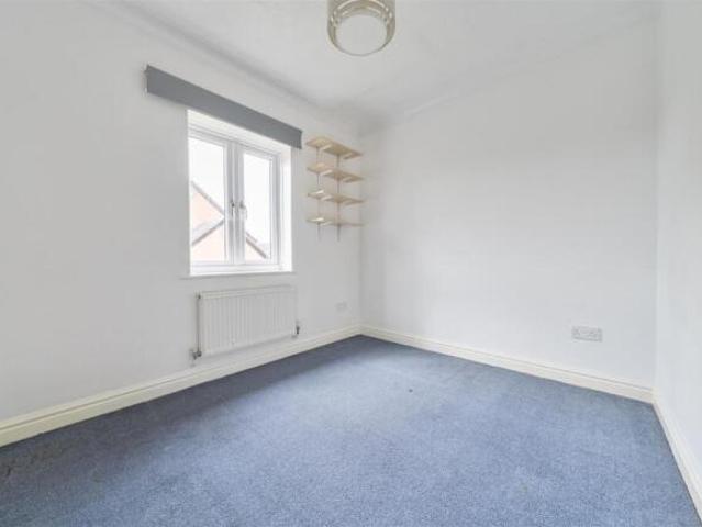 3 bedroom link detached house for sale in Broadhurst Abbey, Bedford, MK41