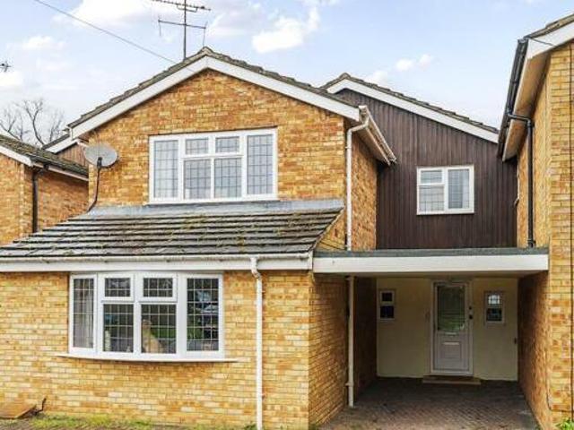 3 Bedroom Link Detached House For Sale In Buckinghamshire