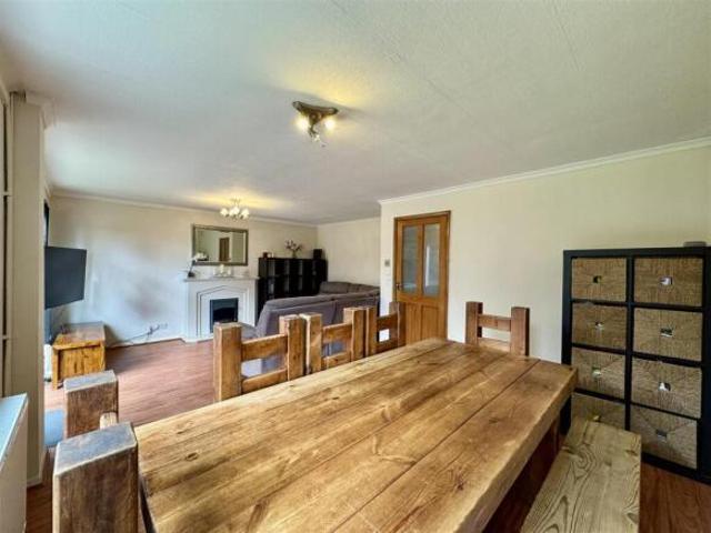 3 bedroom link detached house for sale in Butternab Road, Beaumont Park, Huddersfield, HD4 7AZ, HD4