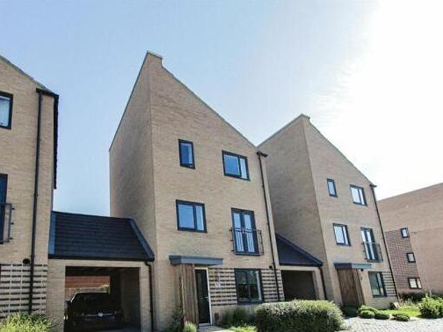 3 Bedroom Link Detached House For Sale In Cambridge, Cambridgeshire